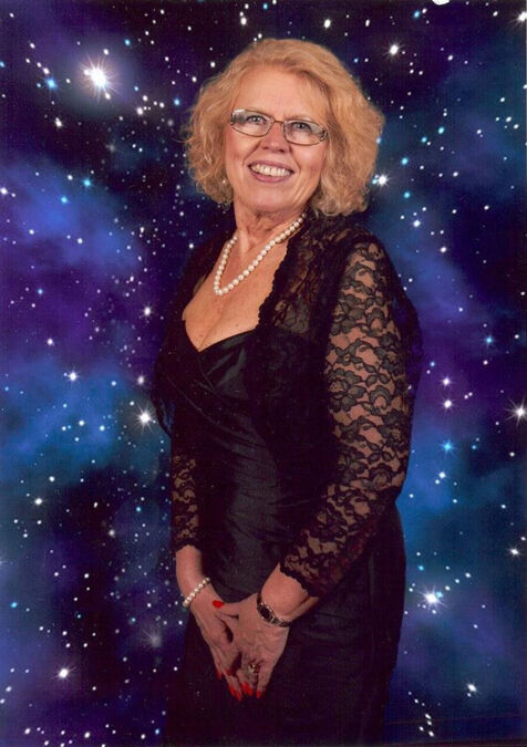 Christine Gross Obituary - West Dundee, IL | Miller Funeral Home